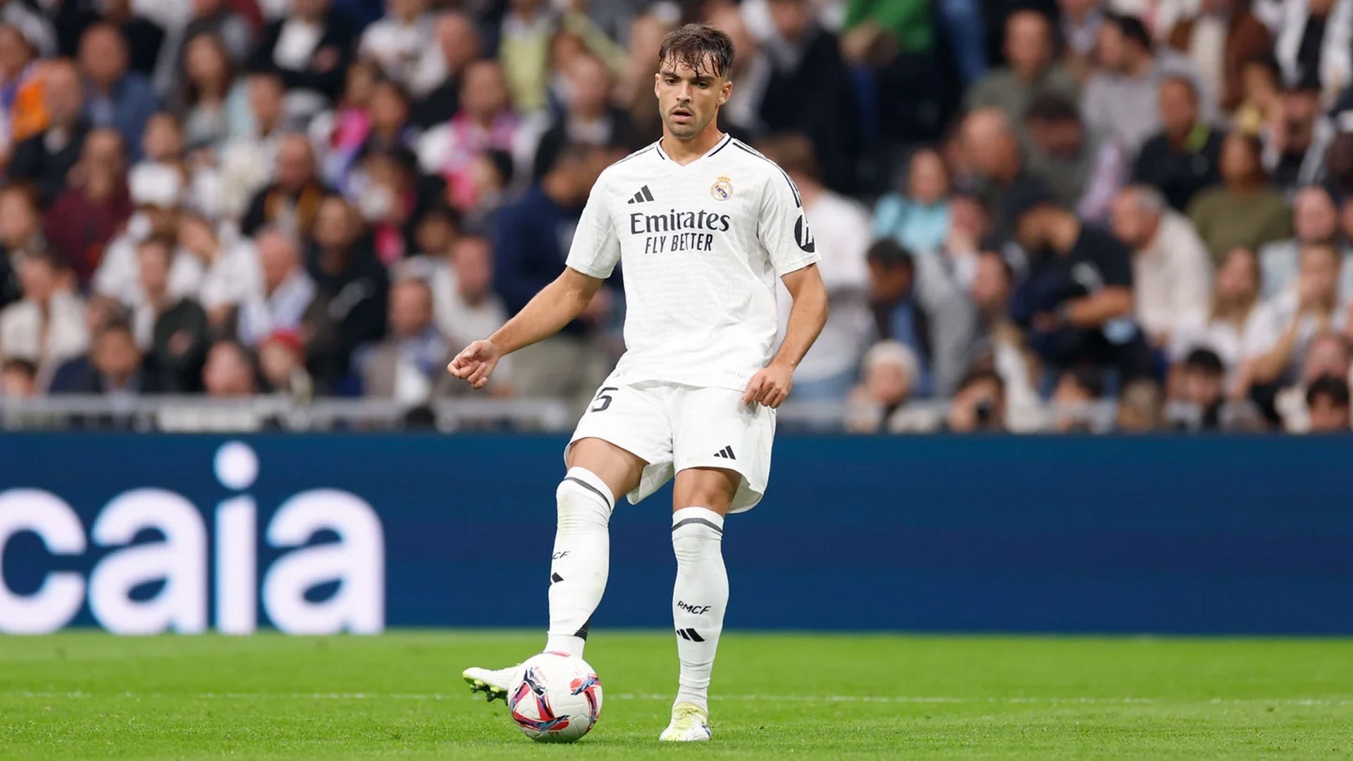 Bek Real Madrid Raúl Asencio mencemooh karena keterlibatannya dalam ...