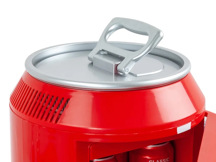 Menjadi tidak terkendali dengan memasukkan Pepsi ke dalam kulkas Coca ...