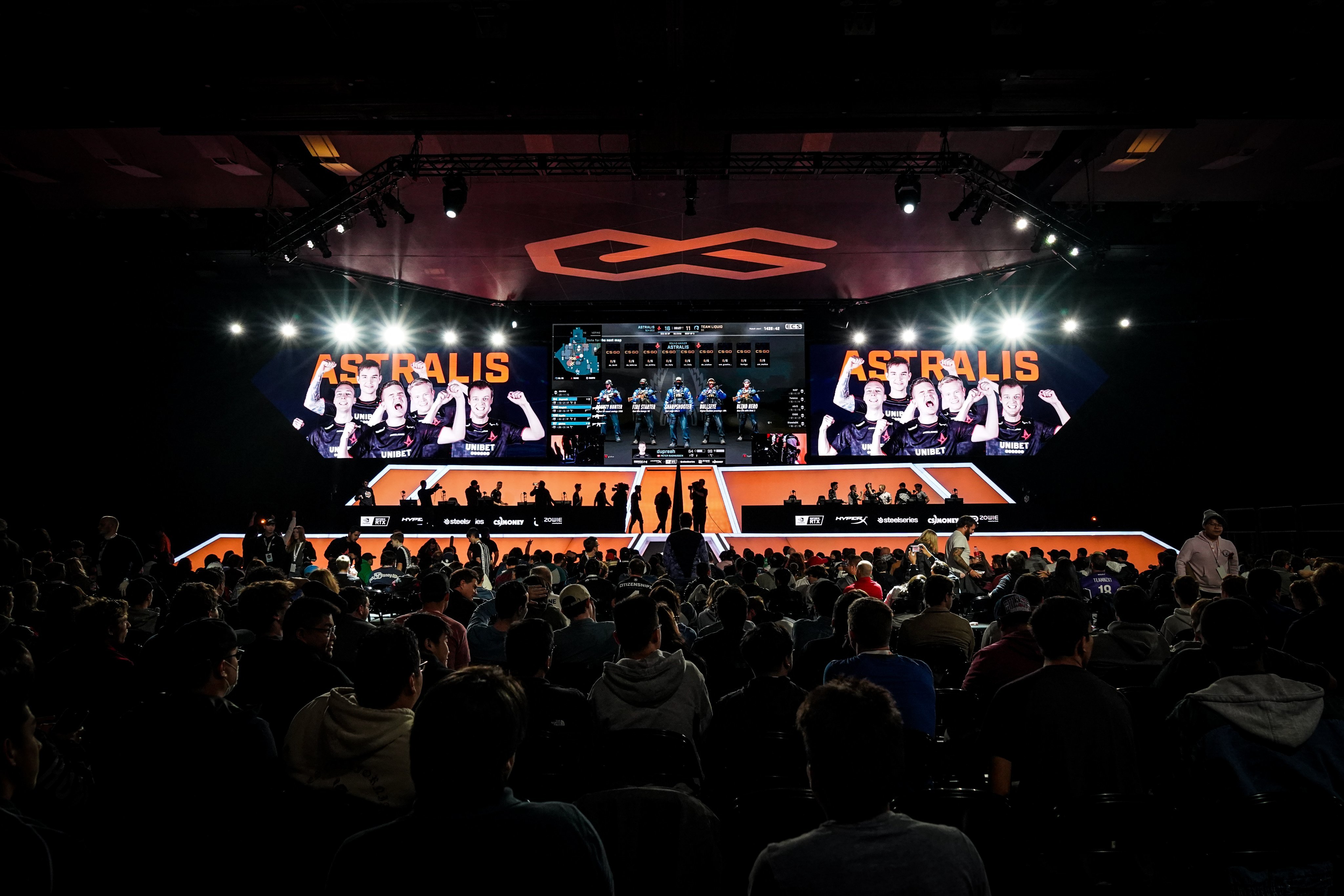 Laporan: PHK besar-besaran melanda Stadion Esports Arlington ...